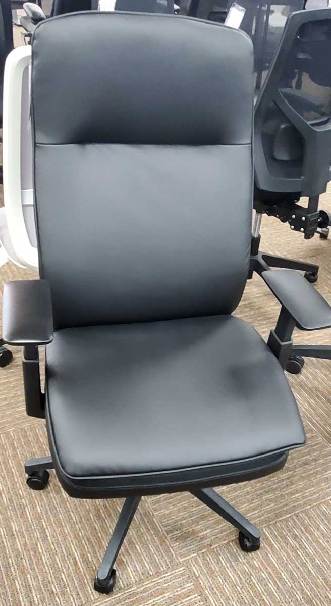 Boss executive chair - Carroll's Office Furniture